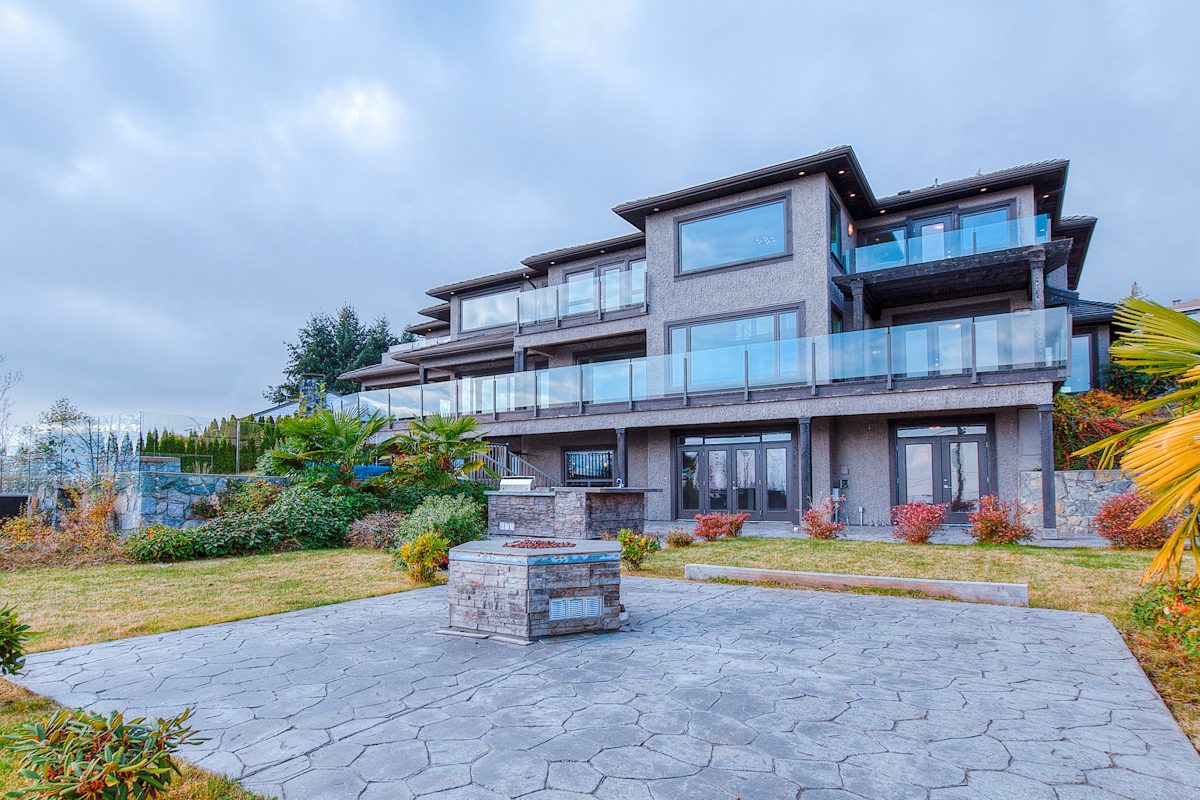 Prestige Neighborhood “British Properties” Spacious Ocean View House ...